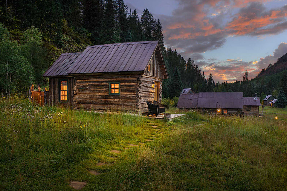 Dunton Hot Springs - Dude Shopping